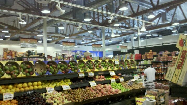 Glatt Mart - 8708 W Pico Blvd, Los Angeles