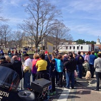Wellesley Square - Plaza in Wellesley