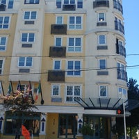 Lower Queen Anne - Neighborhood in Seattle