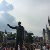 Partners Statue - Monument / Landmark in Walt Disney World Resort
