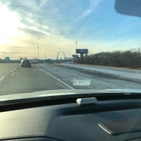 Missouri / Illinois State Line - Border Crossing in East St Louis