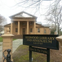 Redwood Library - College Library in Newport