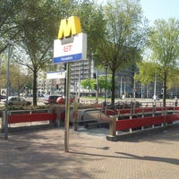 Oostplein - Stadsdriehoek - 4 tips from 835 visitors