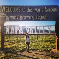 "Welcome to Napa Valley" Sign - Monument / Landmark
