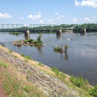 Calhoun Street Bridge - 5 tips from 532 visitors