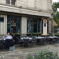 Chez Julien - Hôtel-de-Ville - 38 tips from 917 visitors