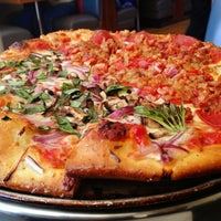 Brick Road Pizza Co. - Pizza Place in East Hills