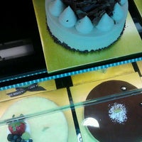 Bosco Bakery Cafe - Bakery in Wilshire Center - Koreatown