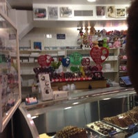 The Fudge Pot - Old Town - 1532 N Wells St