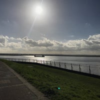 RSPB Rainham Marshes Nature Reserve - New Tank Hill Road