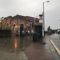 Plaistow London Underground Station - Metro Station in West Ham