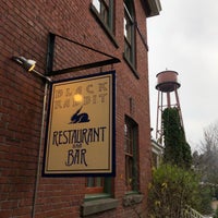 Black Rabbit Bar & Restaurant - McMenamins Edgefield - 20 tips from ...