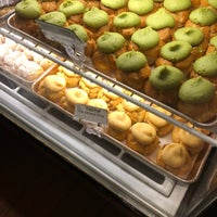 Liliha Bakery - Kalihi - Palama - 580 N Nimitz Hwy