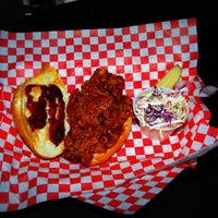 Oink and Moo Burgers and BBQ - Fallbrook, CA