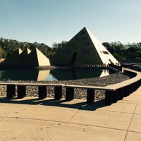 Gold Pyramid House - Wadsworth, IL