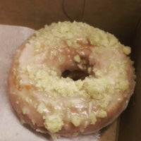 Monuts Donuts - Café in Durham