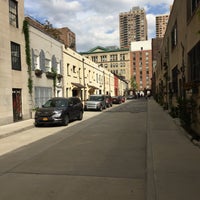Washington Mews - Greenwich Village - New York, NY
