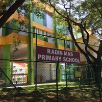 Radin Mas Primary School - Elementary School in Singapore