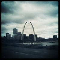 Missouri / Illinois State Line - Border Crossing in East St Louis