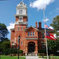 Gwinnett County Historic Courthouse - 1 tip