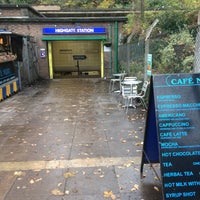 Highgate London Underground Station - Archway Rd