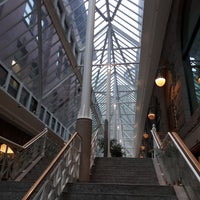 Sinclair Centre - Shopping Mall in Vancouver