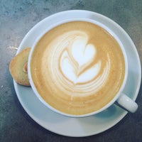 Monuts Donuts - Café in Durham