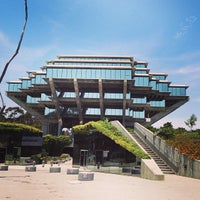 Geisel Library - College Library in Torrey Pines