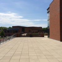 Darien High School - High School in Darien