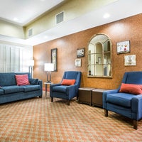 Comfort Inn & Suites - Motel