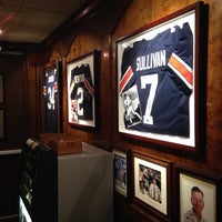 Bucket Shop Café - Pub in Lenox