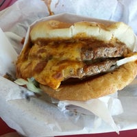 Bills Burgers - American Restaurant in Van Nuys