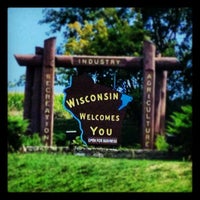 Iowa/Wisconsin State Line - Border Crossing