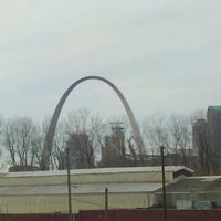 Missouri / Illinois State Line - Border Crossing in East St Louis