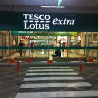 Tesco Lotus Extra (เทสโก้ โลตัส เอ็กซ์ตร้า) - Big Box Store in Khlong Toei