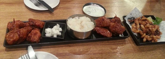 BonChon Chicken (บอนชอน ชิคเก้น) 본촌치킨 - Fried Chicken Joint in Pathum Wan