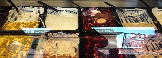 Ellenos Real Greek Yogurt - Pike Place - 60 tips from 1640 visitors