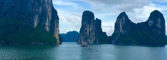 Vịnh Hạ Long (Ha Long Bay) - Bay in Hạ Long