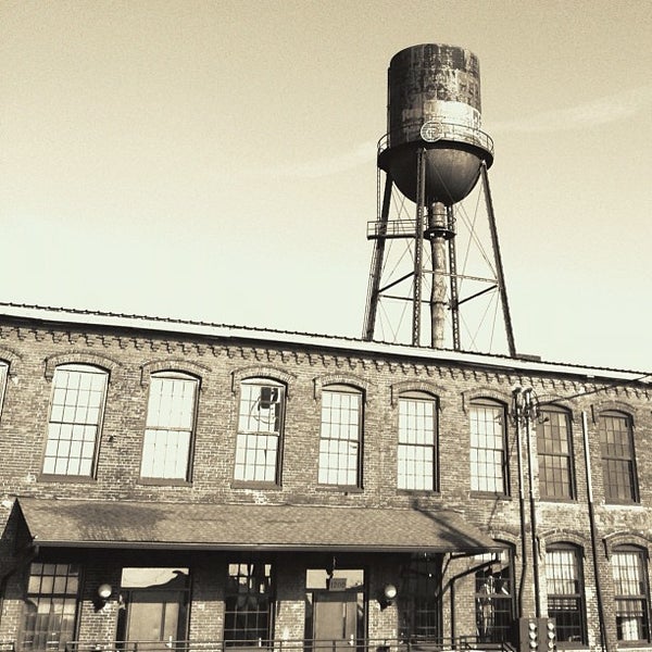 Marathon Motor Car Building - Historic Site