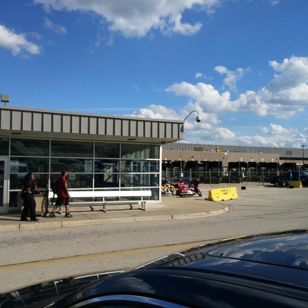 Photos at UPS Chicago Area Consolidation Hub - 11 tips