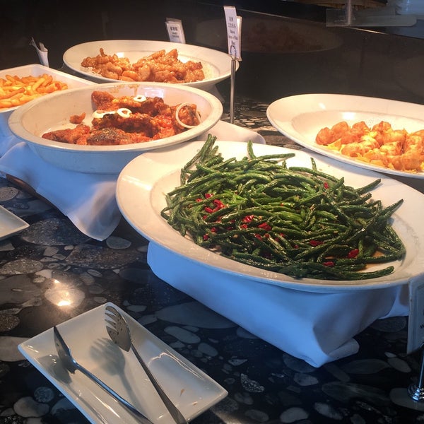 China Bar Signature Asian Buffet - 13 tips from 850 visitors