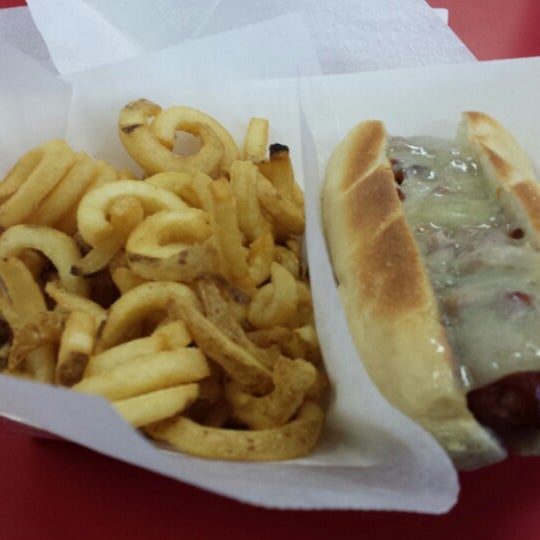 Spike's Junkyard Dogs - Hot Dog Joint in Providence