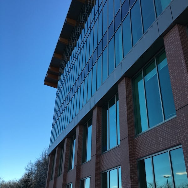 The Richard J. CURRIE Center - UNB - Fredericton, NB