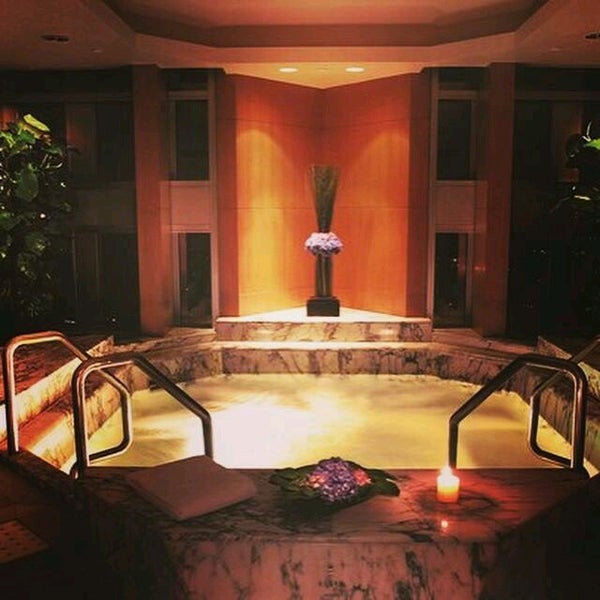 Club Oasis Spa Lùjiāzuǐ Jin Mao Tower 88 Century Avenue Pudong