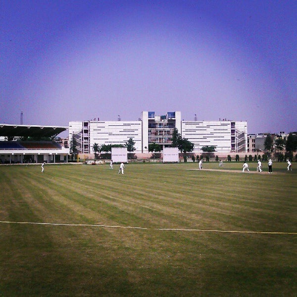 Sports Complex, Jamia Millia Islamia - Okhla - jamia nagar, okhla