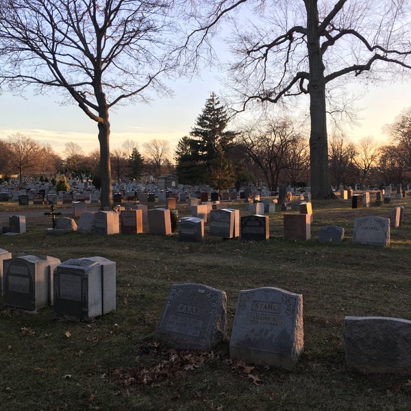 Evergreens Cemetery - Cemetery in Brooklyn