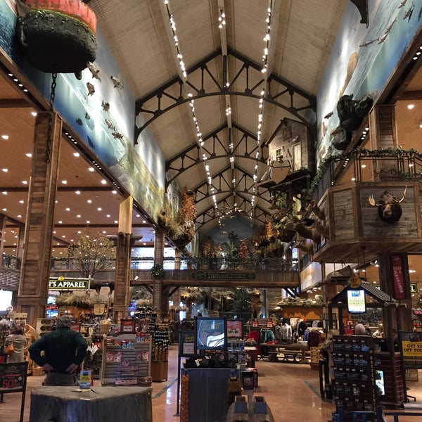 Bass Pro Shops - East Side - Bridgeport, CT