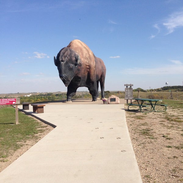 World's Largest Buffalo - Jamestown, ND