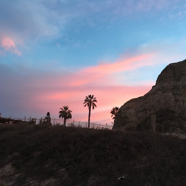 Churches Surf Break - South of Trestles