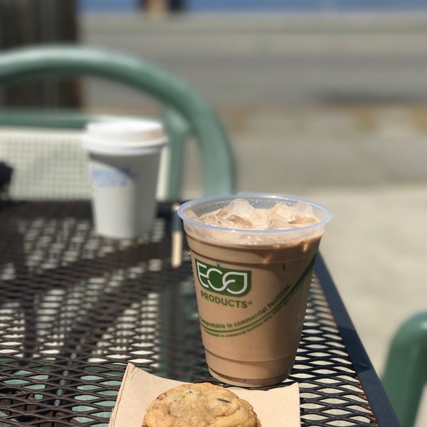 Ampersand Cafe - Alki - 2536 Alki Ave SW